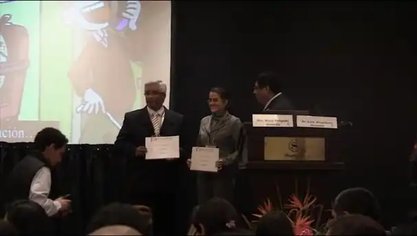 Cólera aviar: Resurgimiento de casos clínicos. Luis Alzamora - Rosa Ines Delgado en AMEVEA Perú ...